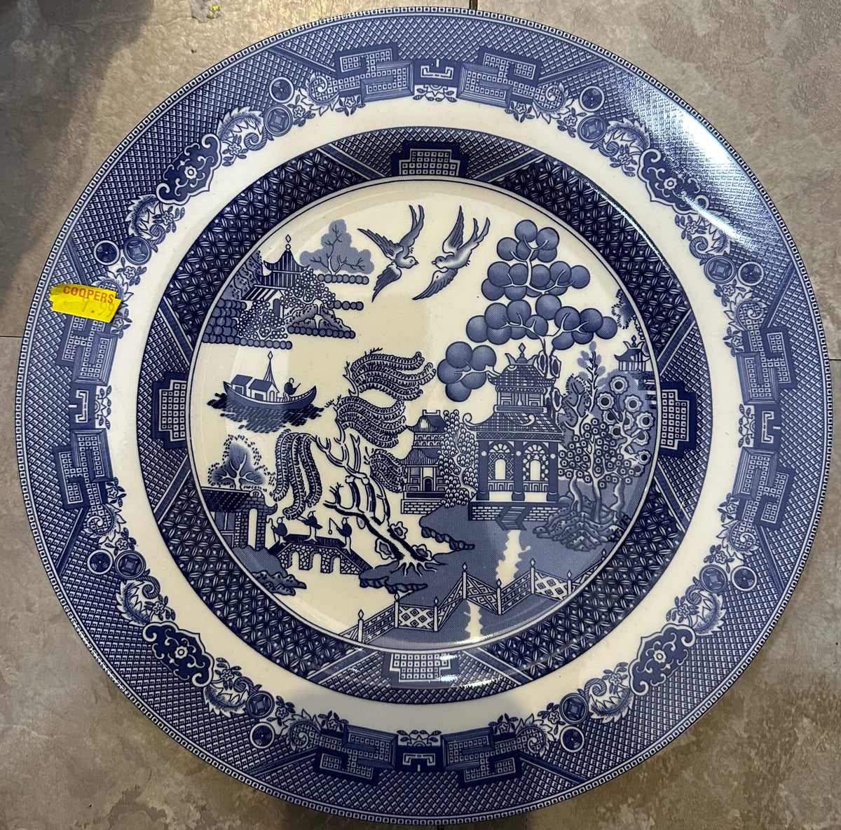 BLUE WILLOW DINNER PLATE — Coopers Of Barnet